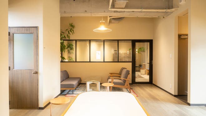 【旭橋駅徒歩5分】リノベーションチームが手掛けた空間 | 貸切りイベントや展示会、DJイベントなど様々なシーンにてご利用可能!の写真3