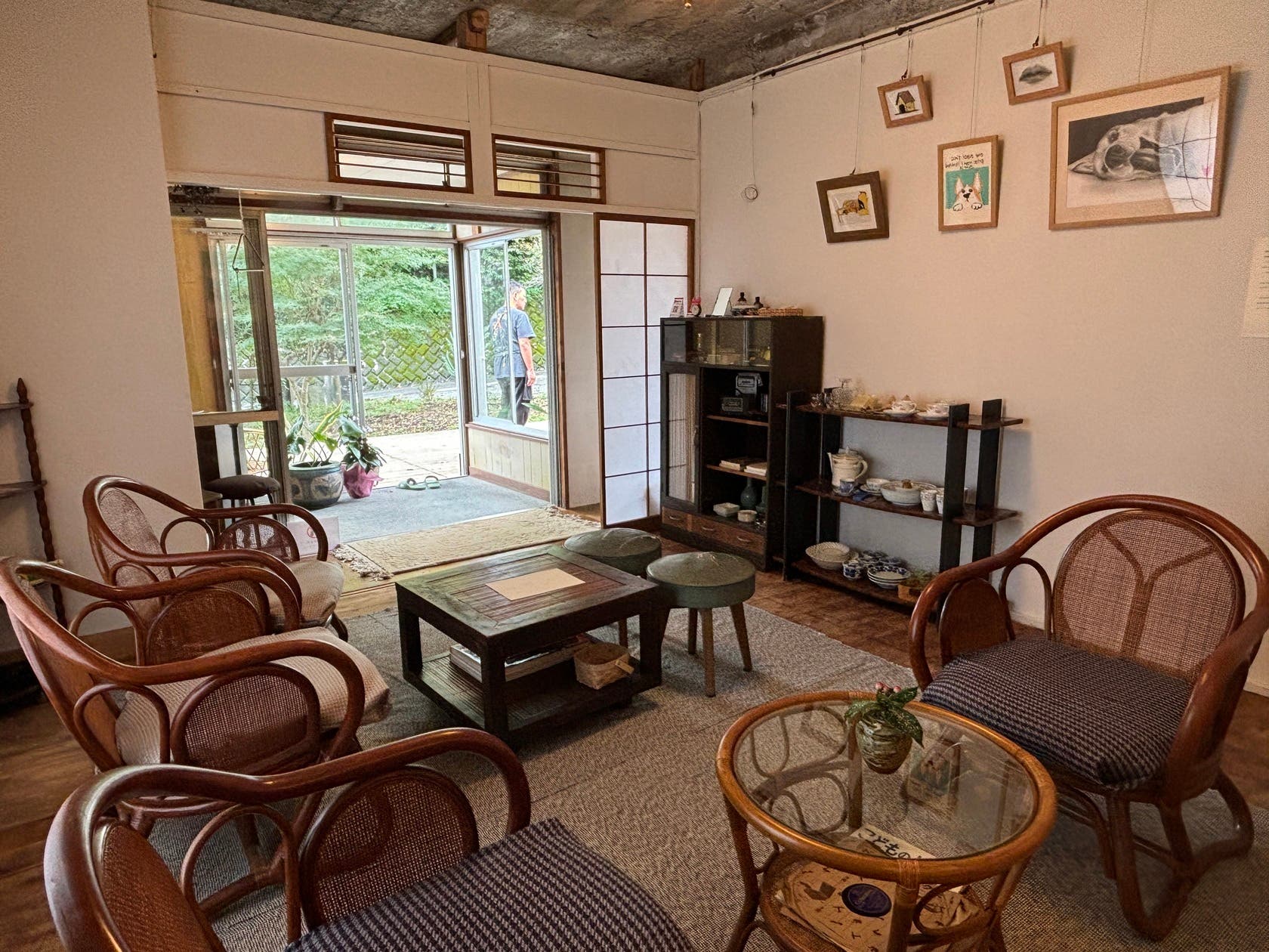 駐車場2台可！逗子駅徒歩9分／167坪の庭とレトロな家屋一棟貸し〈撮影・イベント会場に〉の写真6