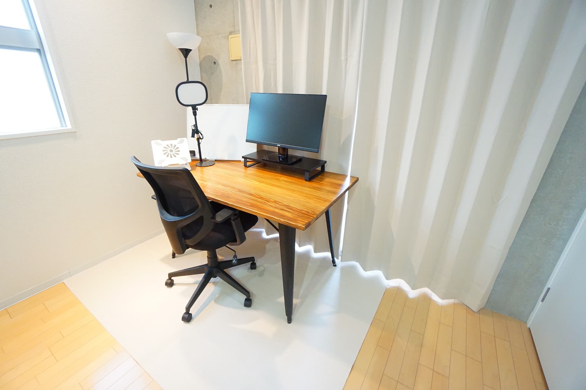 ＜ミニマルオフィス栄1003＞完全個室🚪高速光回線Wi-Fi📶モニター🖥テレワーク/Zoom/会議/商談/作業場所の写真6