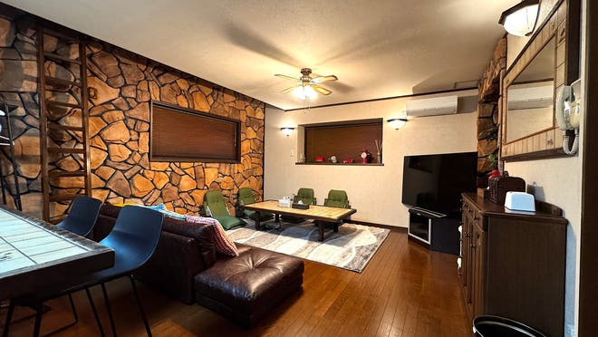 戸建ての1Fで広々空間✨まったり時間を過ごすのにピッタリ😆1F号室の写真5