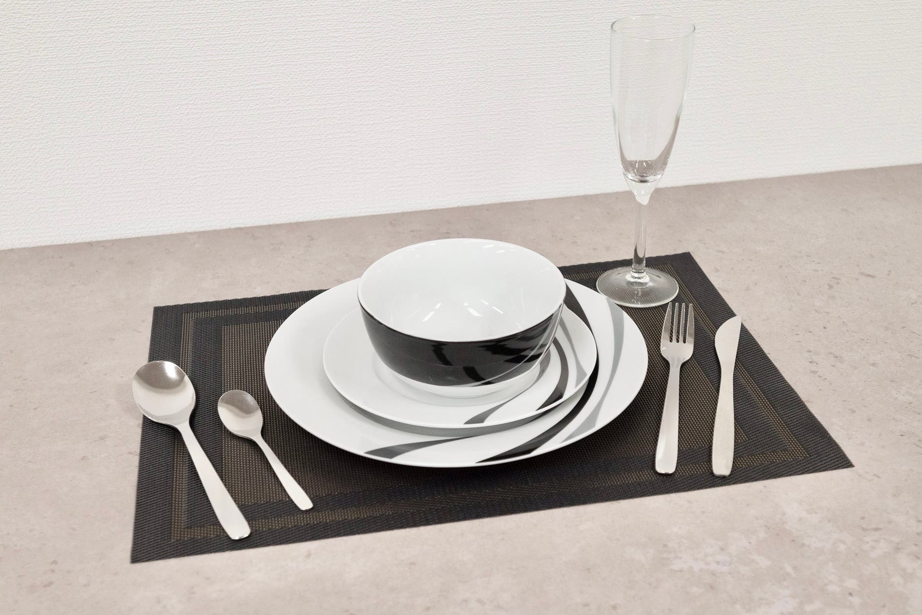 神田駅1分🚃最大30名着席🎉100㌅大型スクリーン🎬懇親会/イベント/ビジネス利用に🎤おしゃれなケータリング♪の写真22