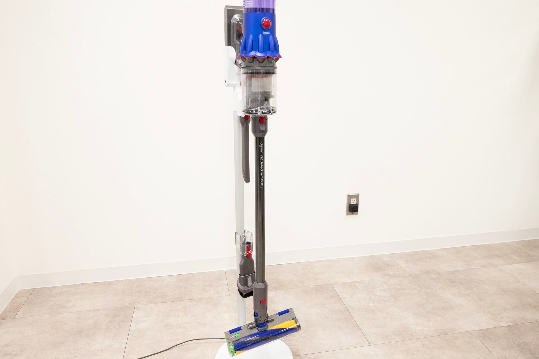 神田駅1分🚃最大30名着席🎉100㌅大型スクリーン🎬懇親会/イベント/ビジネス利用に🎤おしゃれなケータリング♪の写真26