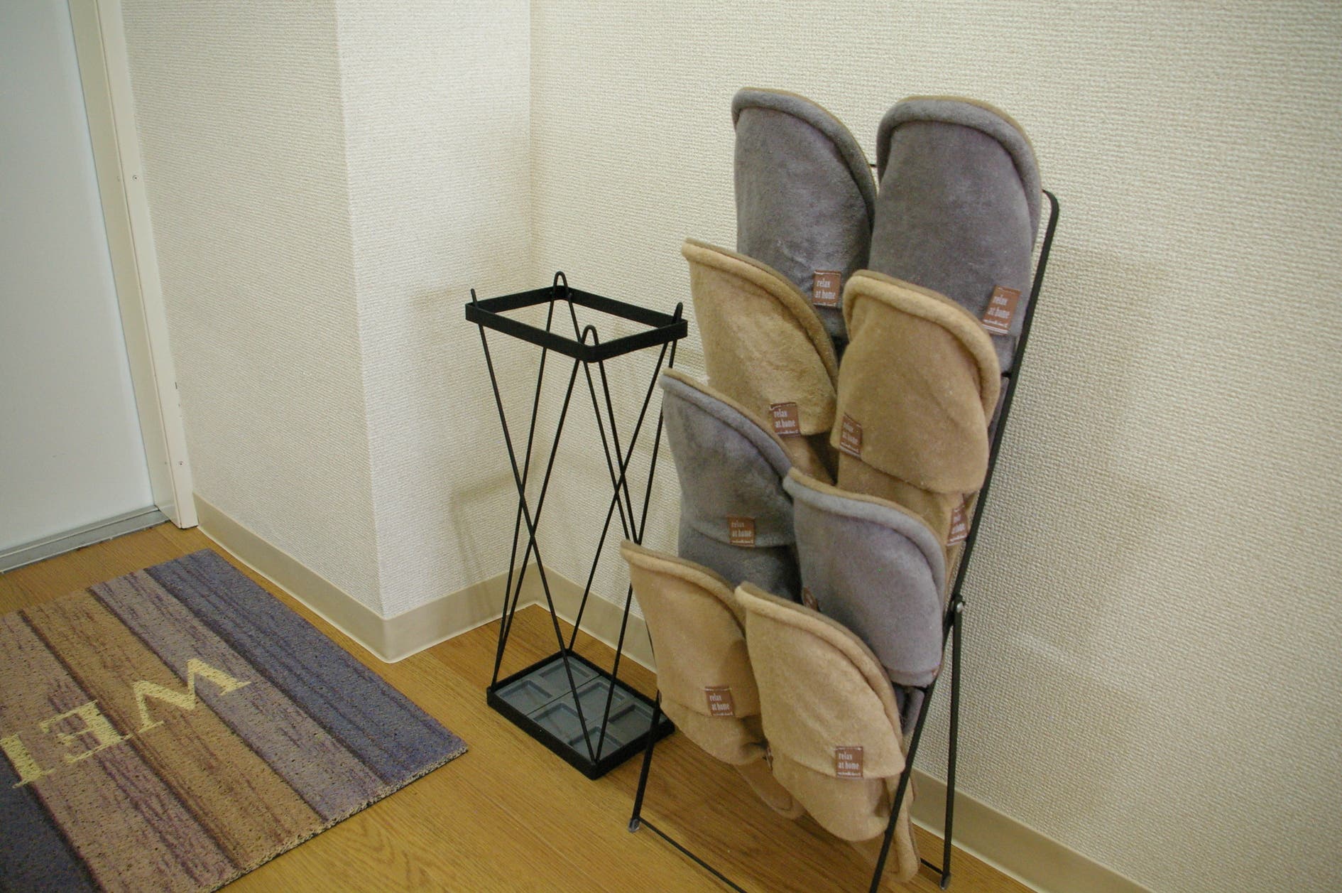 金山駅徒歩２分！Wifi／プロジェクター／ホワイトボード完備｜広々テーブルで会議やワークショップにおすすめの写真22