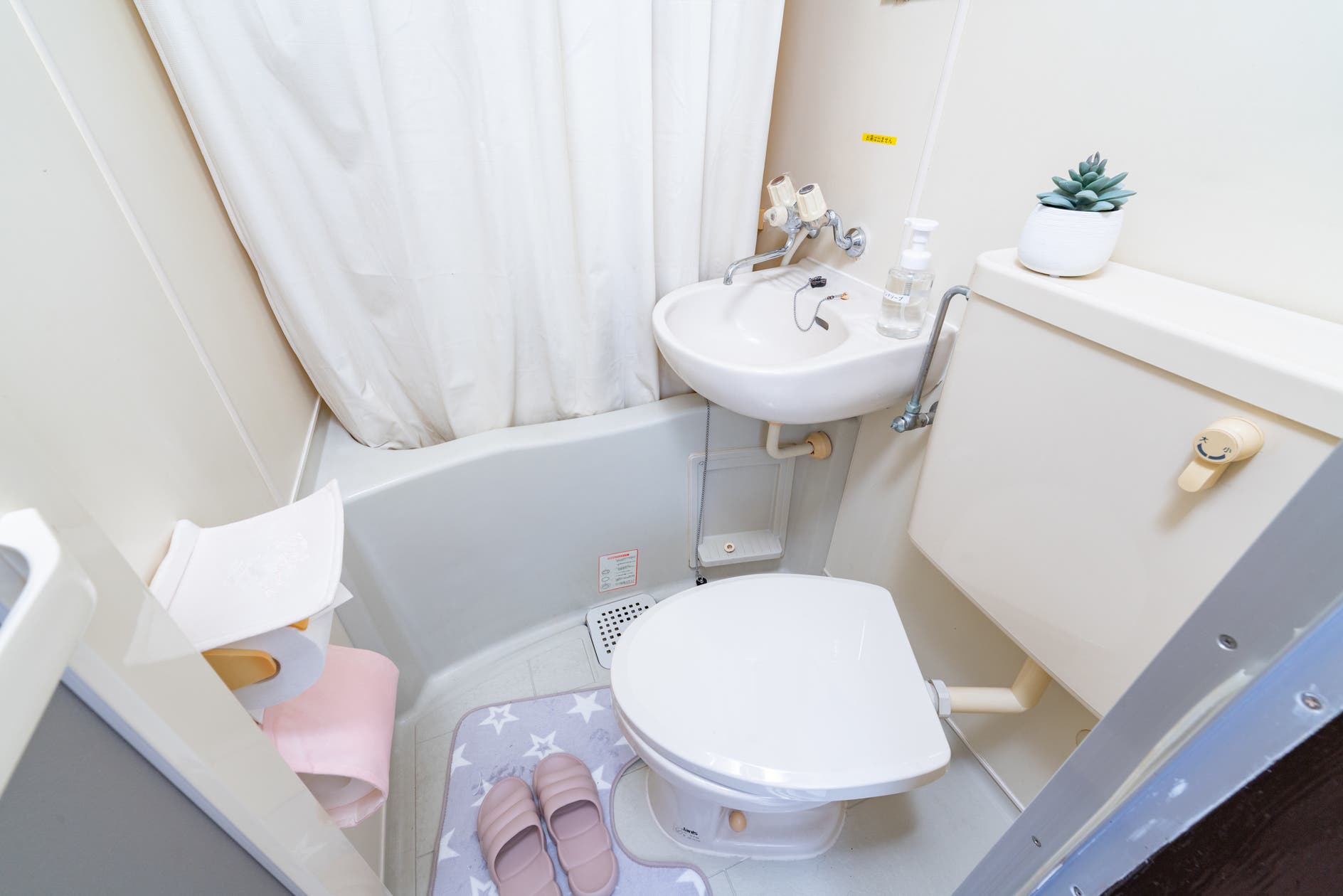 ゆめかわインテリア💖65インチ神サイズネットTV📺駅近１分🐾ドンキ６分🐾デート💖女子会🍷推し会✨撮影にも📷の写真21