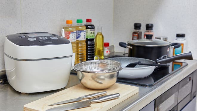 スタジオB:ヒノキ無垢材の一軒家 2LDK 自然光/円鏡/家具家電一式/生活のできるお部屋の写真8