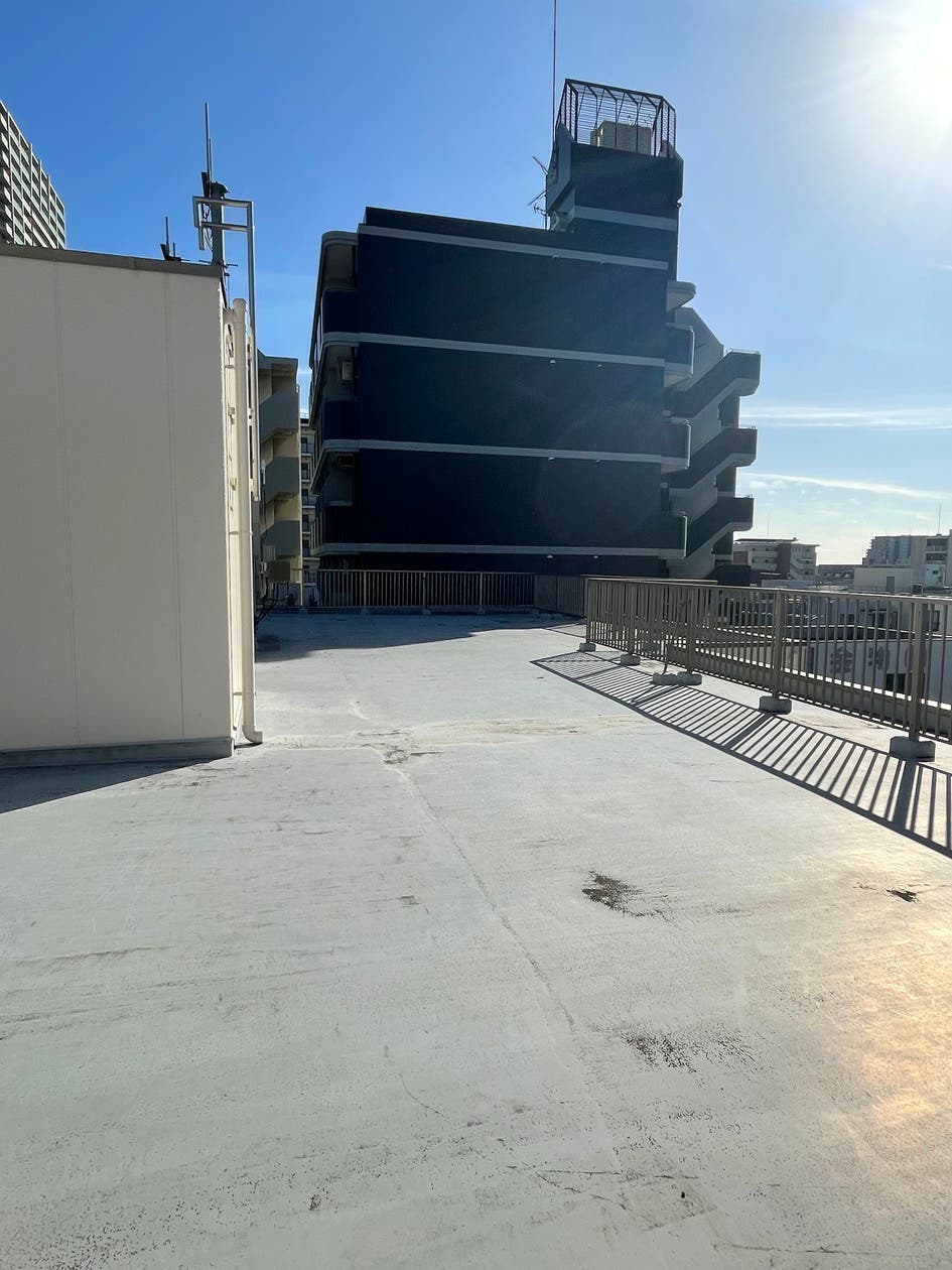 JR高槻駅近のアクセス抜群・日当たり抜群の屋上レンタルスペースの写真5