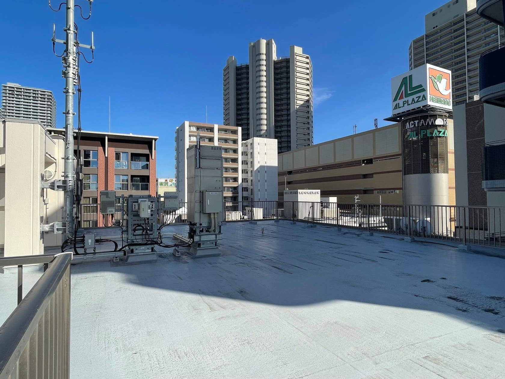 JR高槻駅近のアクセス抜群・日当たり抜群の屋上レンタルスペースの写真7