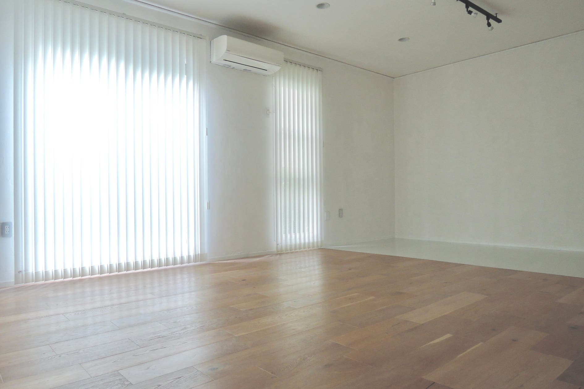 撮影、動画、パーティー、一軒家、シロホリ撮影。西横浜駅徒歩7分、キッチン、WiFi、撮影ライト完備の写真5