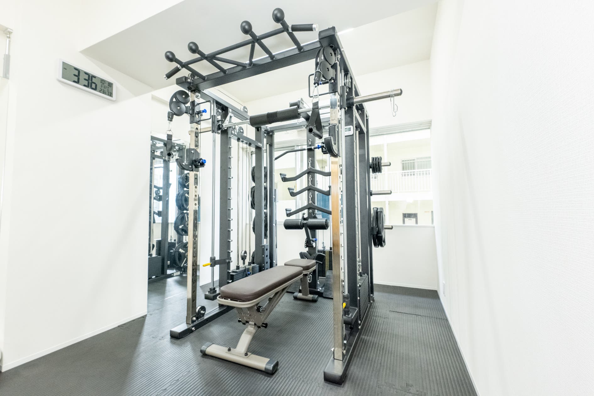 【横浜駅6分】1日1回スタッフ完全清掃のハイクオリティレンタルジムの写真6