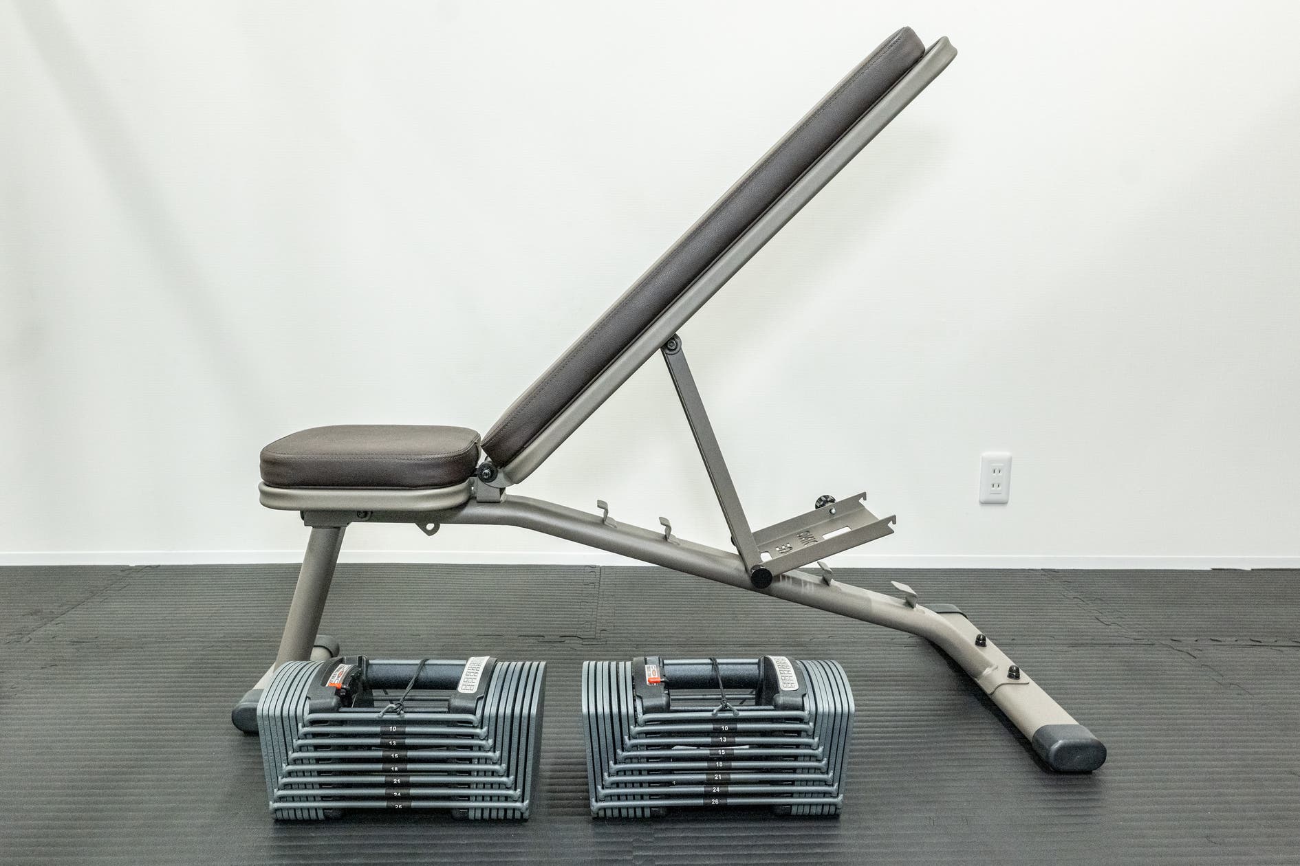 【横浜駅6分】1日1回スタッフ完全清掃のハイクオリティレンタルジムの写真7