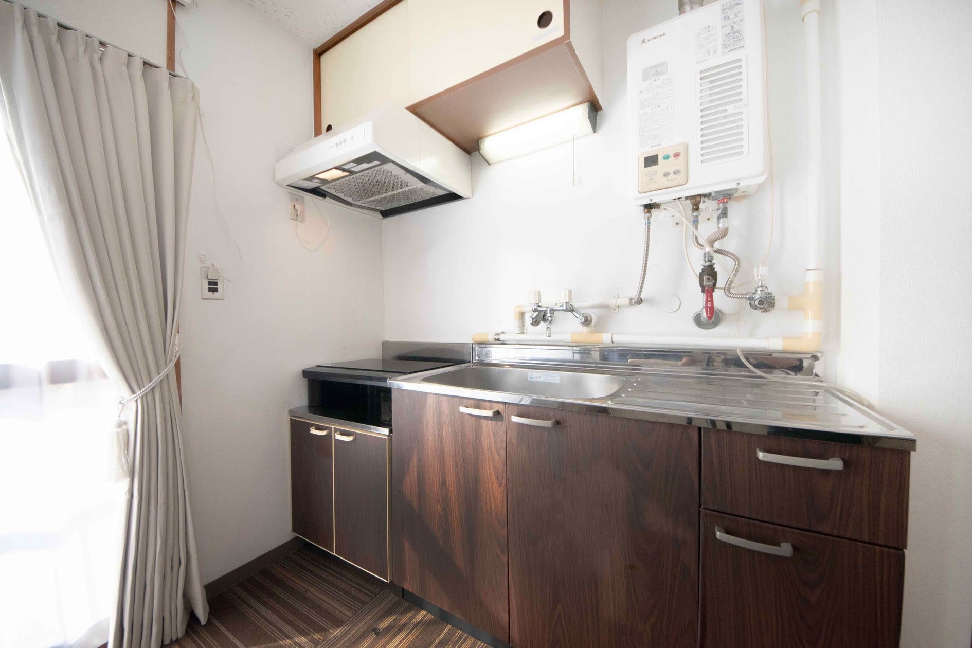 ✨地域最安値挑戦✨【すすきの繁華街すぐ】50型TVで大人気ゲームや映画鑑賞📺無料wi-fi🎵『502』の写真14