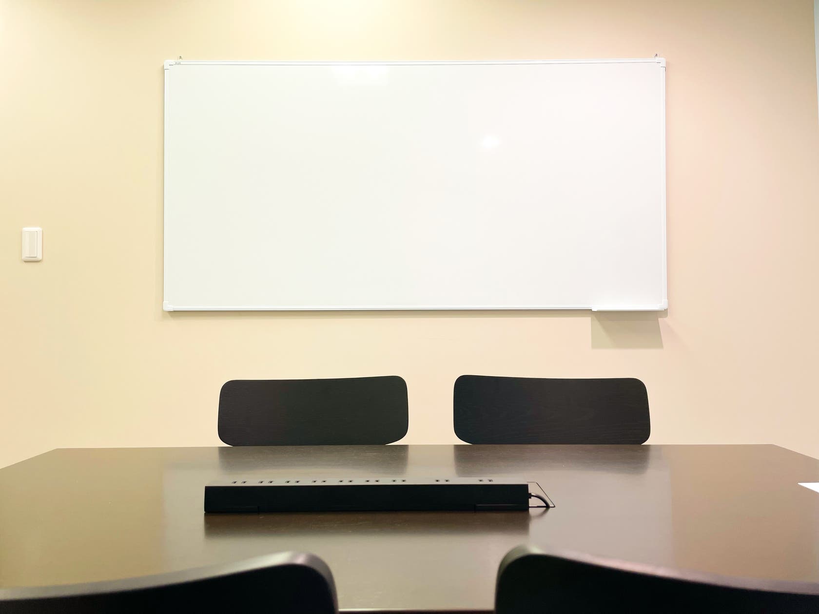 駅直結！横浜駅徒歩30秒｜最大8名｜ビジネス、懇親会の利用に最適！ルーム『ターメリック』※旧4Dの写真12