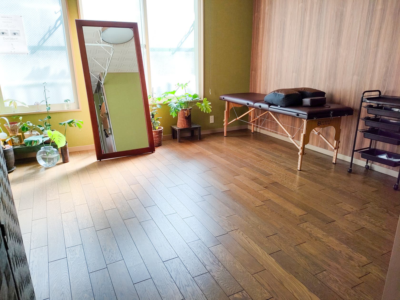 【レンタルサロンHANARE】セラピスト/ネイル/アロマ/エステ/整体/アイラッシュ/栄町1分　の写真1