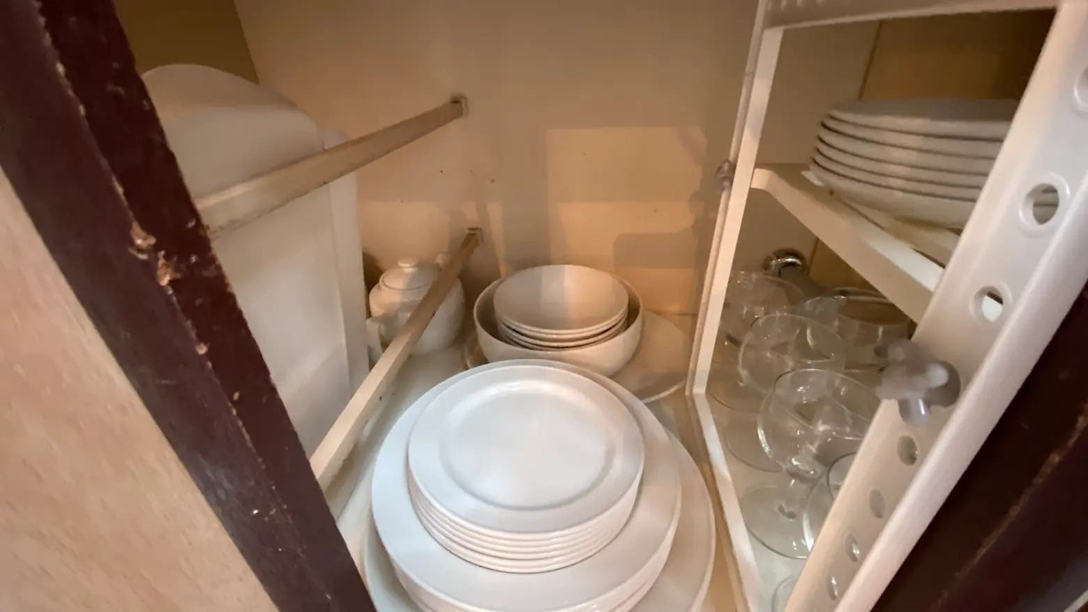 スペモ📷会議🙆リモートワーク💻ママ会・女子会・撮影にも⭕50型TV📺ホワイトボード♯073_北品川ハウスの写真15