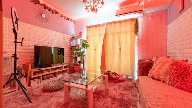 めちゃカワ✨Francfrancインテリア👑シャンデリア✨30色ネオンカラー✨女子会🍷おうちデート🎵自然光📸推し活✨駅近1分の写真8