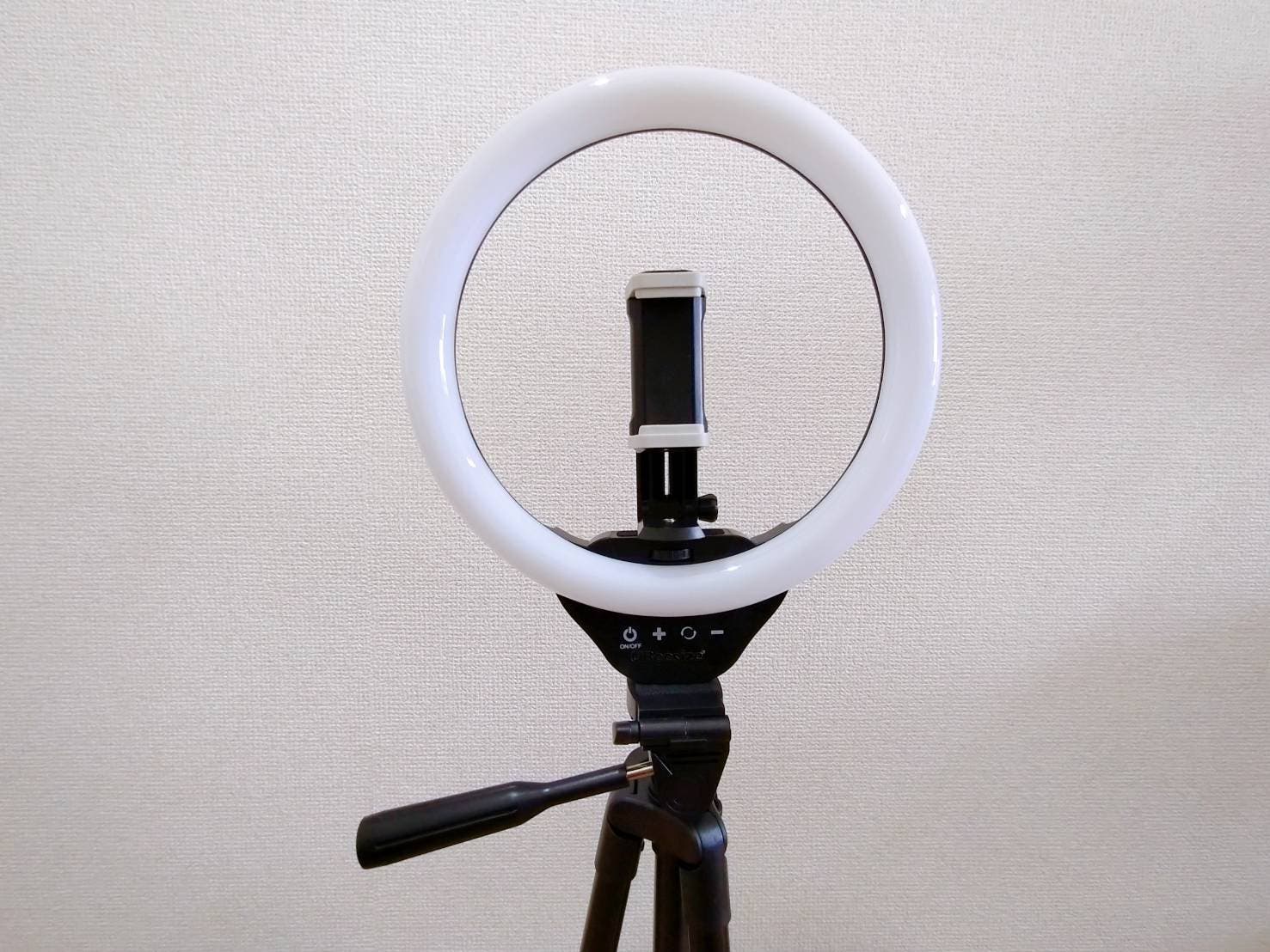 金山駅徒歩２分！Wifi／プロジェクター／ホワイトボード完備｜広々テーブルで会議やワークショップにおすすめの写真14