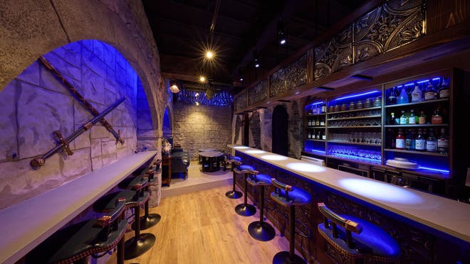 渋谷駅徒歩8分!撮影スタジオ&異世界BARの写真2