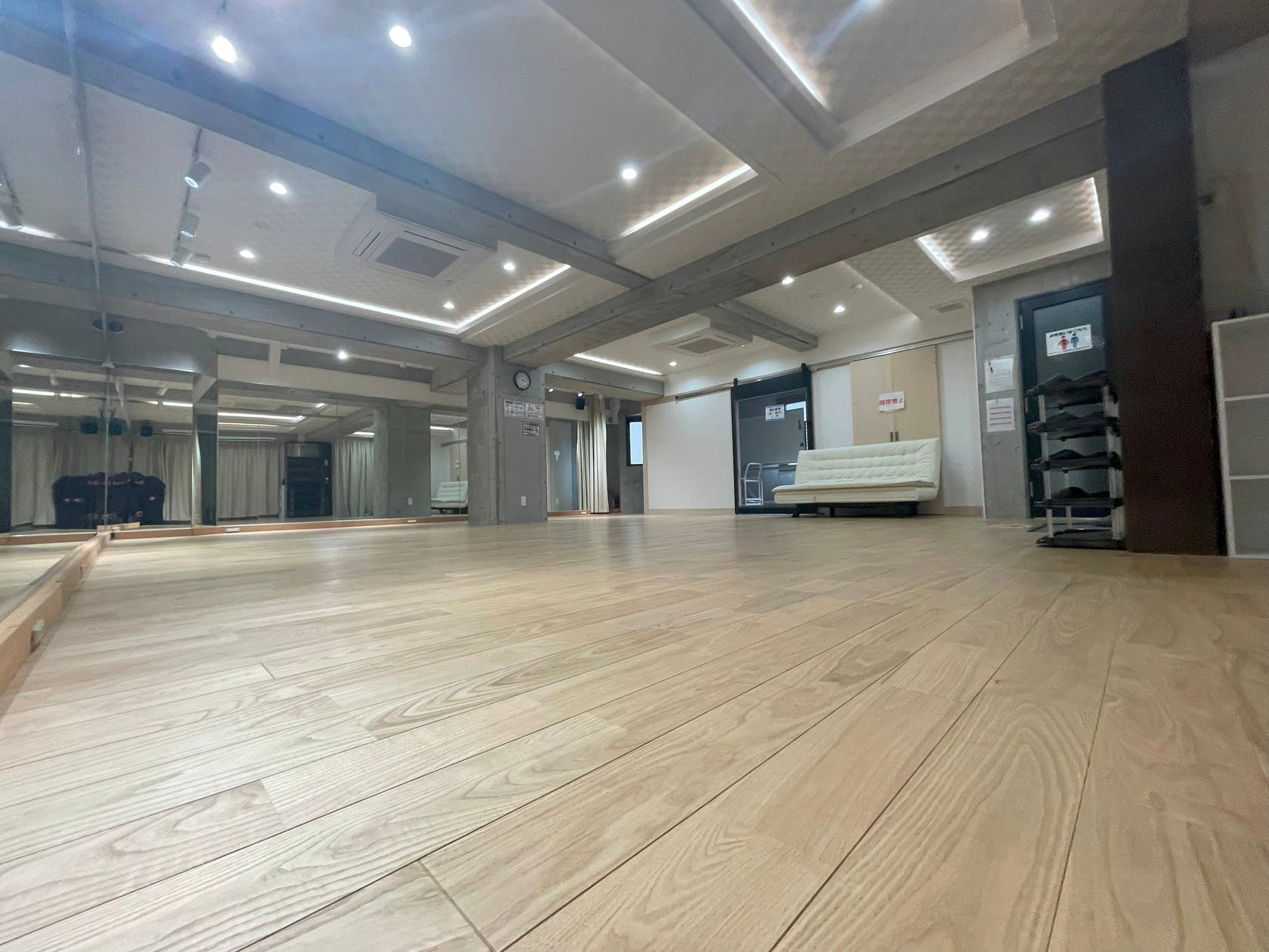 新宿駅西口6分！【柏木MURAスタジオ】（72㎡）ダンス・ヨガ・演劇様々な用途で利用可能の写真2