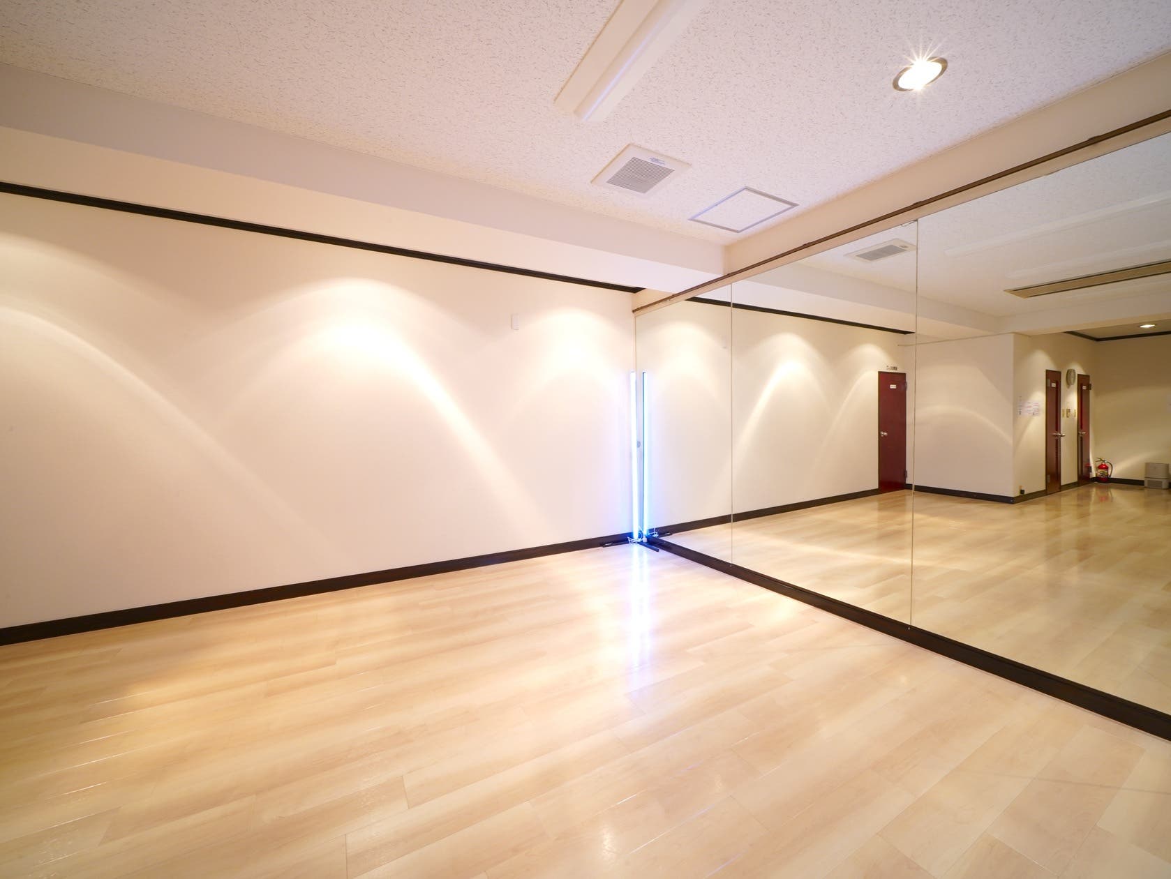 千歳烏山駅 徒歩2分🎊 広い47㎡✨️ 個人練〜教室運営まで利用可！ダンス・ヨガ・動画撮影・武道などにの写真9