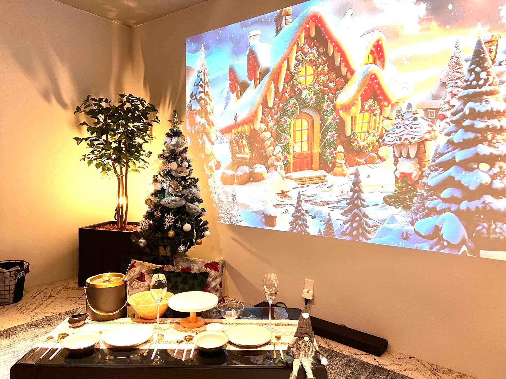 クリスマス🎄忘年会🎉大人の秘密基地㊙️｜120㌅大画面｜映画見放題｜高音高画質｜無料設備多数｜ゴミ捨てオプションあり🚮の写真1