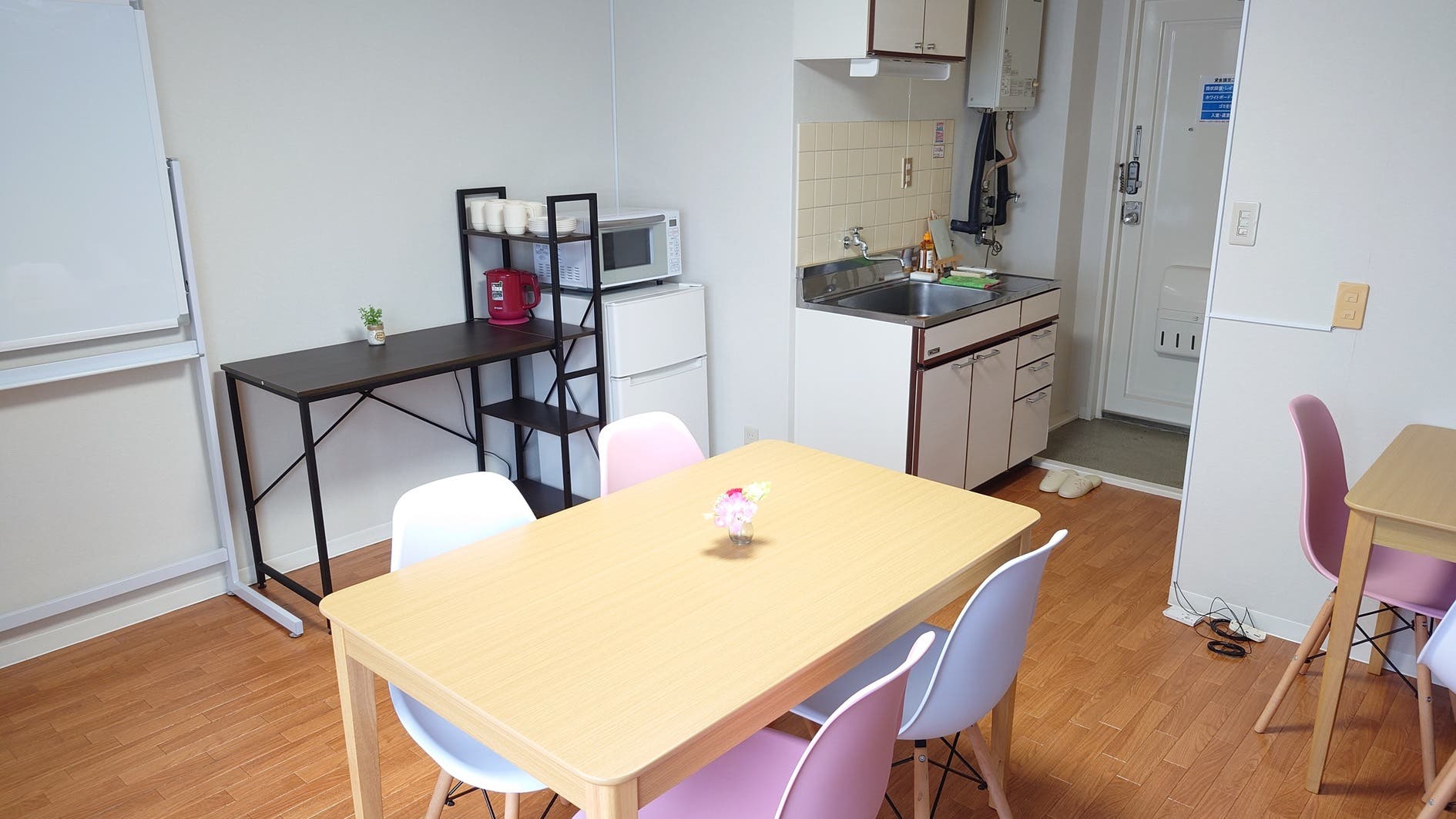 【大宮駅東口徒歩５分】小会議室／多目的ルーム★格安★Wi-Fi有・除菌グッズ充実★《PSP会議室の大宮第２店舗です》の写真5