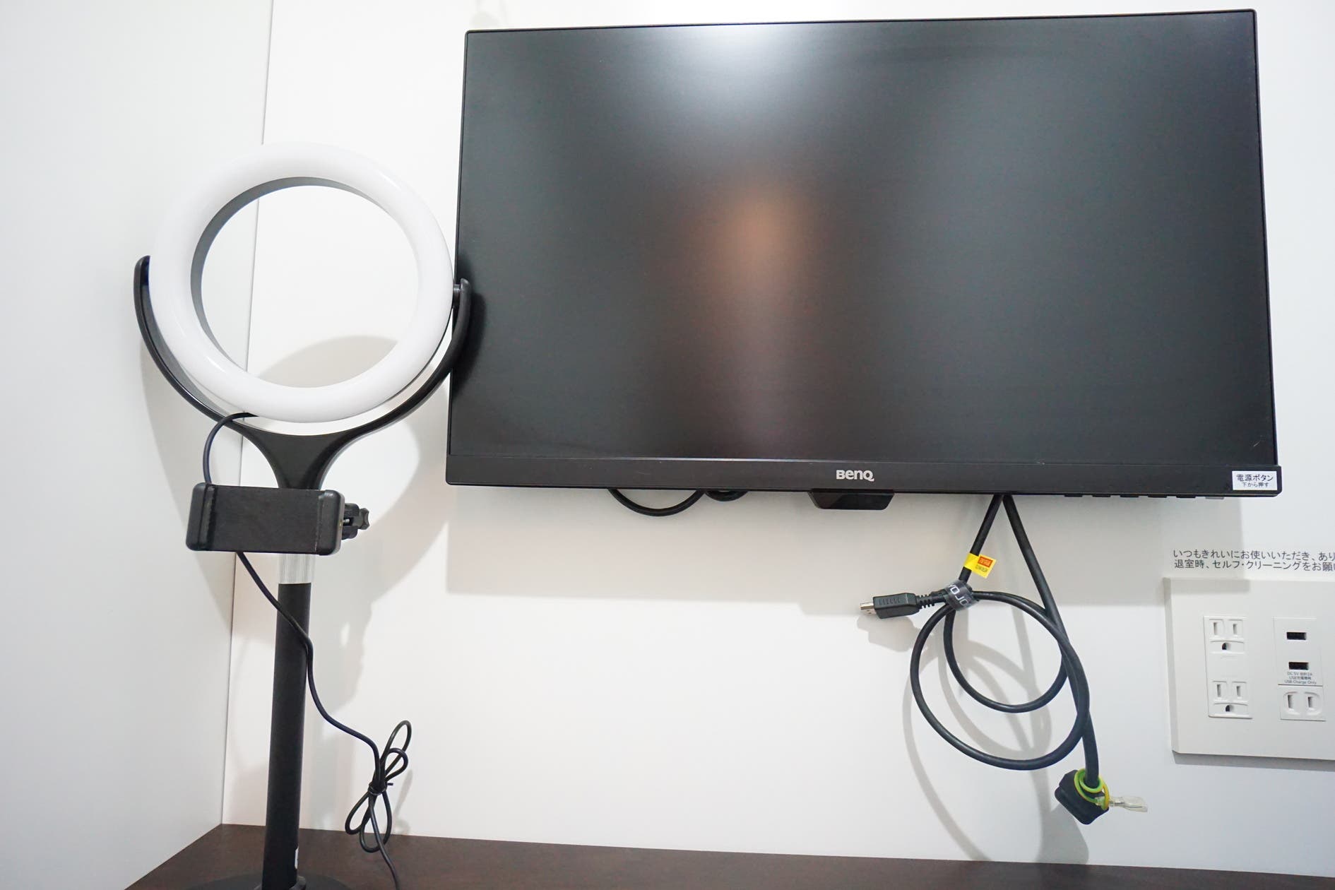 ＜cocony武蔵小杉 南口店No.4＞武蔵小杉駅徒歩4分🚃1人用個室🚪光回線Wi-Fi📶モニター🖥電源🔌⚡️テレワーク/面接の写真5