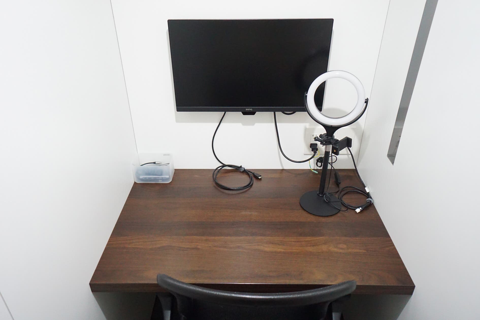 ＜cocony武蔵小杉 北口店No.7＞武蔵小杉駅徒歩2分🚃1人用個室🚪光回線Wi-Fi📶モニター🖥電源🔌⚡️テレワーク/面接の写真3