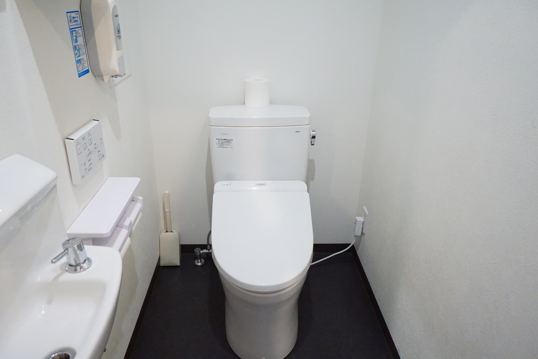 ＜cocony武蔵小杉 北口店No.8＞武蔵小杉駅徒歩2分🚃1人用個室🚪光回線Wi-Fi📶モニター🖥電源🔌⚡️テレワーク/面接の写真14