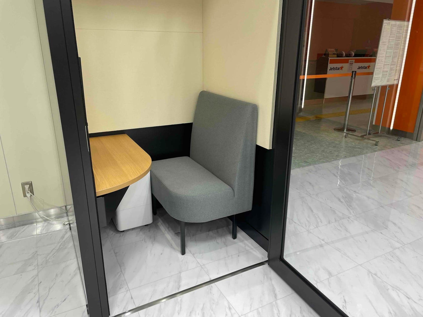 ☆テレワークブース松山空港BＯＯＴＨ３（冷房付き）☆１階到着ロビーのジェットスターカウンター横！！の写真7