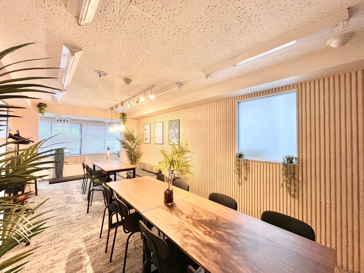 【広々30㎡！完全個室／格安】溜池山王徒歩1分｜赤坂5分｜～20名｜Wi-Fi｜会議・撮影・懇親会・パーティ・飲食可！の写真14