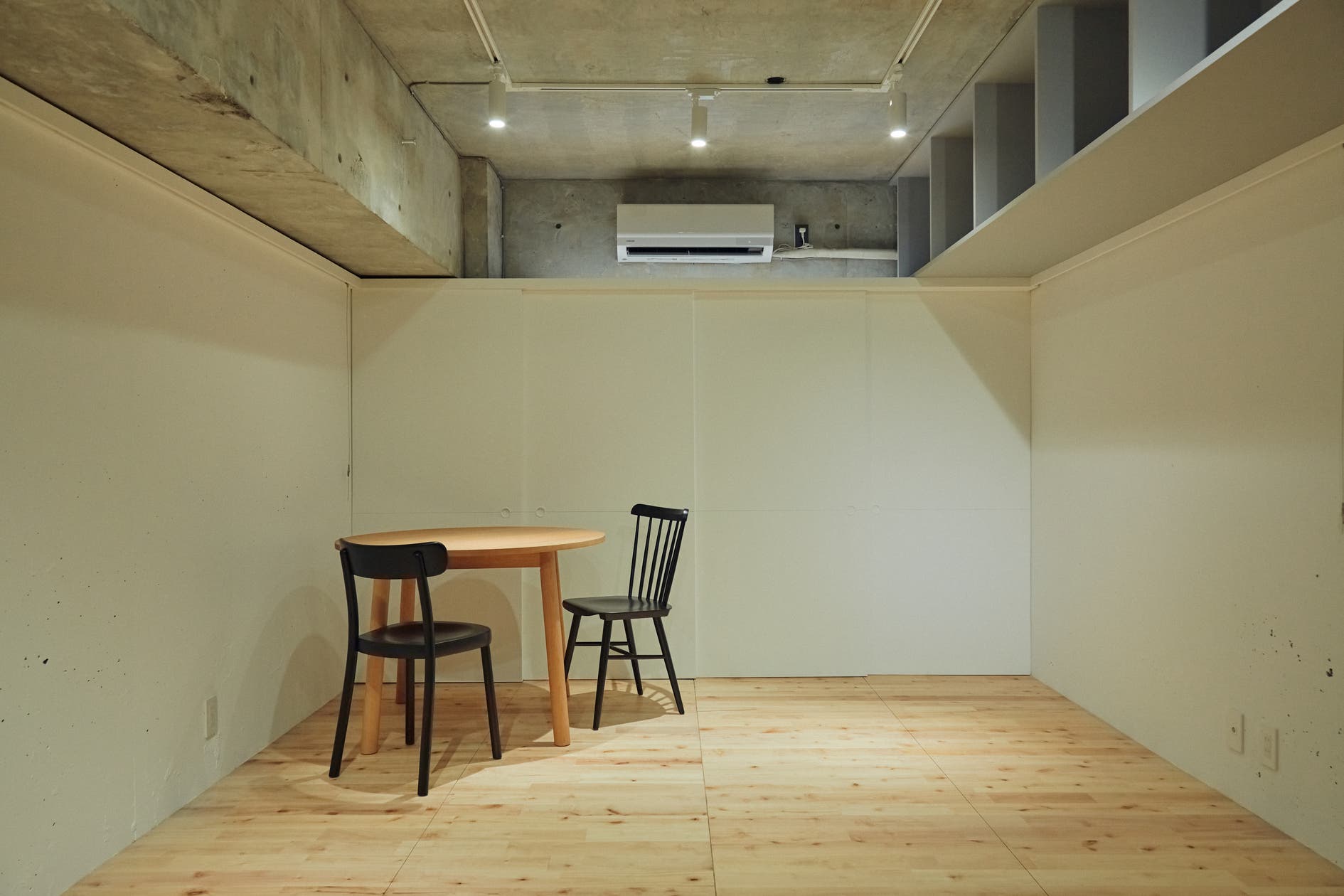 ✨期間限定✨フリーマーケット利用はゴミ捨て無料！｜洗練されたハウススタジオ.ﾟ･*自然光有。シンプルな内装🌱原宿/渋谷/神南の写真4