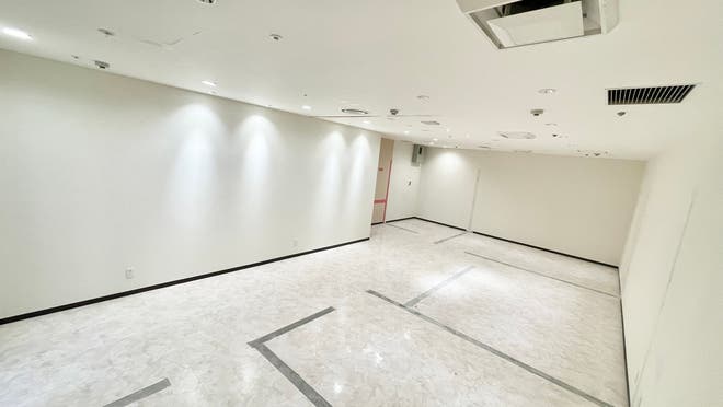 逆瀬川駅直結のギャラリー向きスペースですの写真1