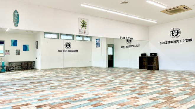 【商業施設隣/駐車場3台】最大15名!ダンスレッスン/各種カルチャースクール/リハーサル等に最適なレンタルスタジオ!の写真1