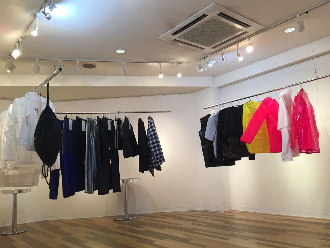 東京・代官山にある、2階のギャラリー。アートの展示他、アパレル展示会などの利用実績多数あり。の写真5