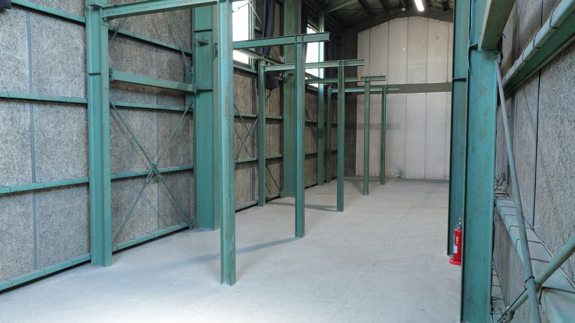 火・水使用OK/天井高20mの巨大倉庫スペース/豊富な機材/太陽光も十分、遮光も可能の写真17