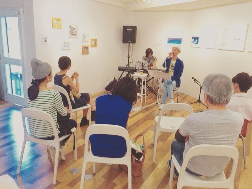 東京・代官山にある、2階のギャラリー。アートの展示他、アパレル展示会などの利用実績多数あり。の写真8