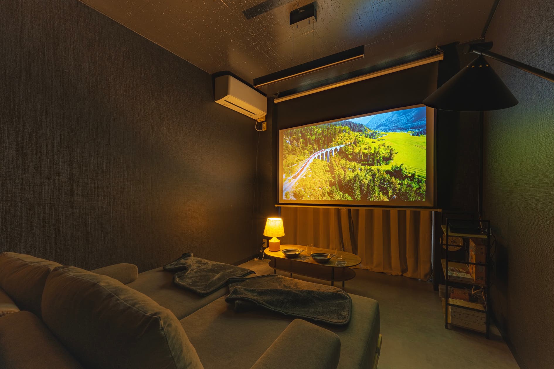 スペモ🔅クリスマス🎄歓送迎会🎊新大久保4分🚶プロジェクター🎥映画鑑賞🎞デート💞飲み会🍻511_CINEMA大久保の写真9