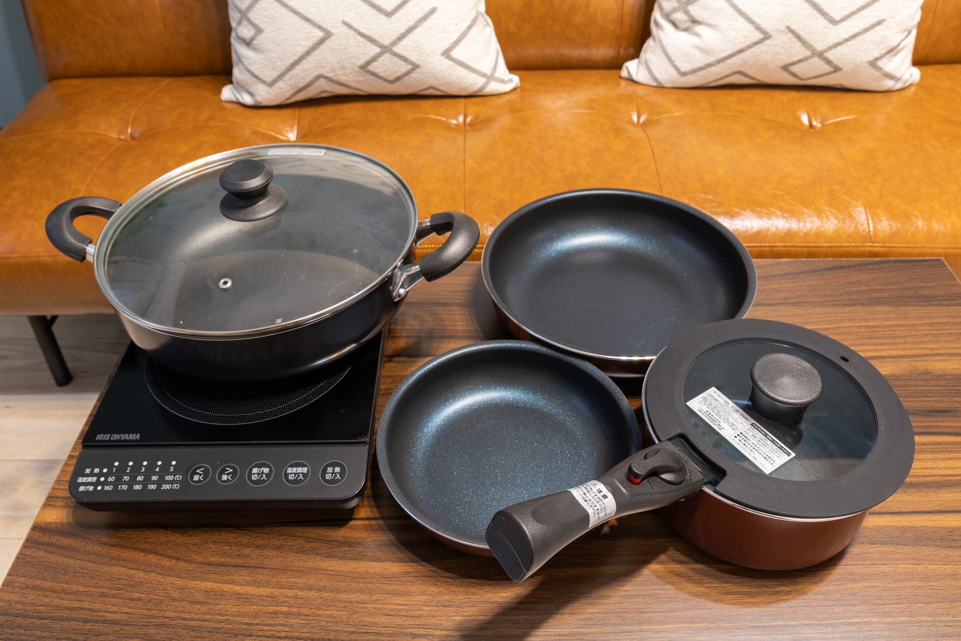 ③卓上IHヒーターとお鍋セットの画像1