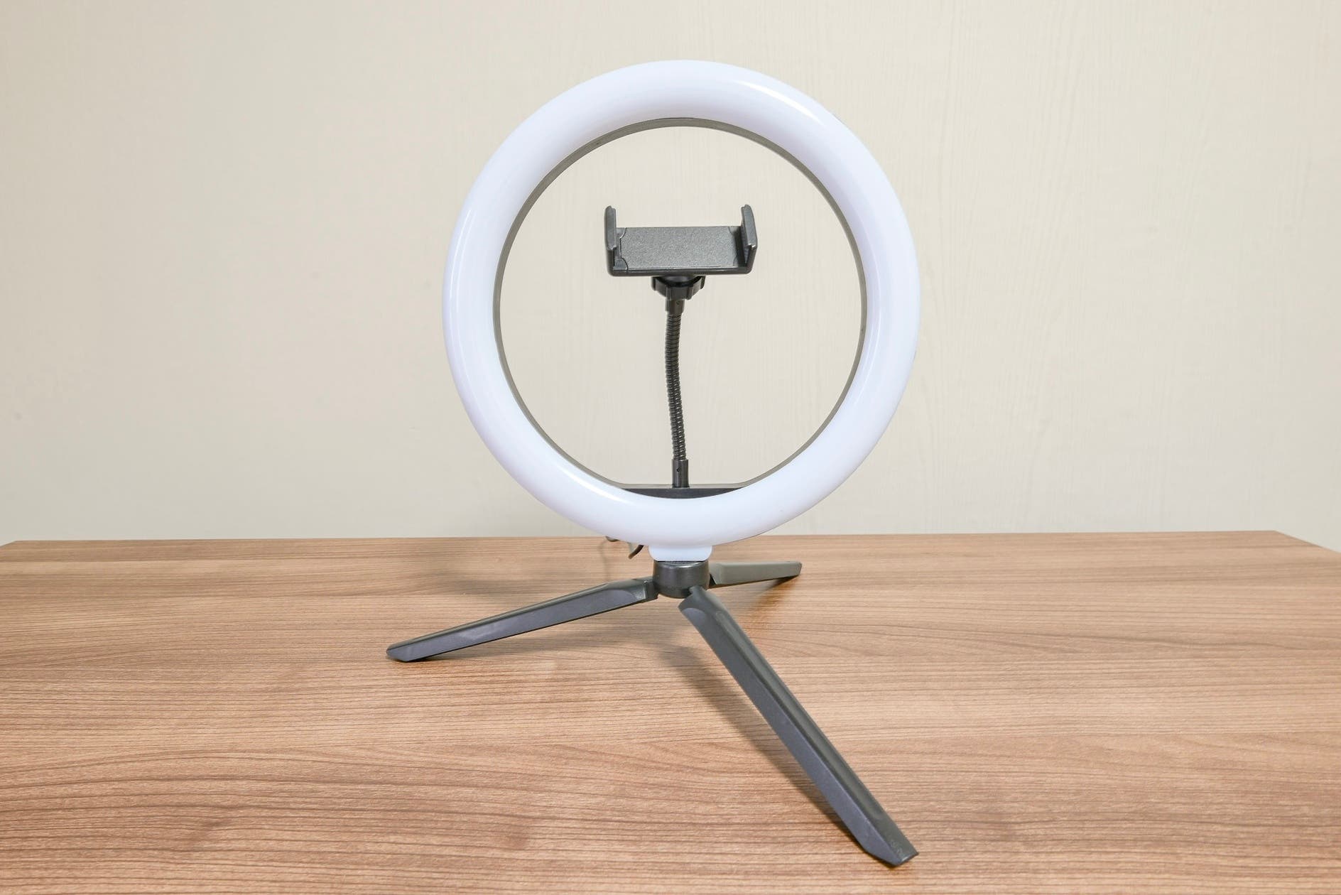 【駅近/スマイリー会議室】名古屋駅 徒歩3分/最大12名/Wi-Fi/セミナー/ミーティング/Web会議/モニター/ボードゲームの写真17