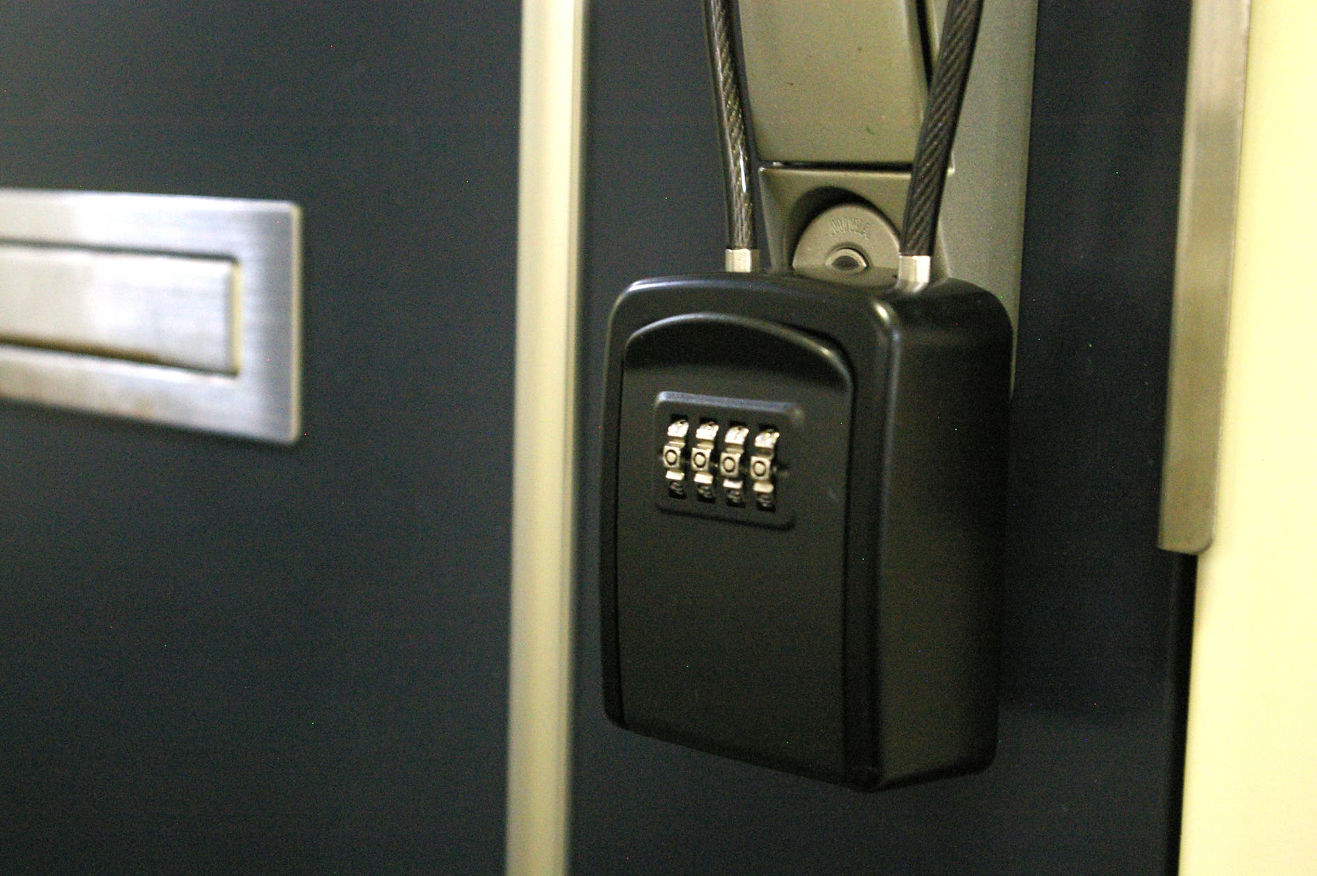 金山駅徒歩２分！Wifi／プロジェクター／ホワイトボード完備｜広々テーブルで会議やワークショップにおすすめの写真27