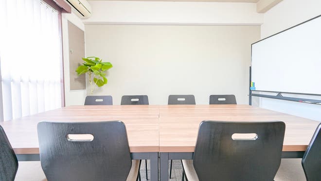 【駅近/スマイリー会議室】名古屋駅 徒歩3分/最大12名/Wi-Fi/セミナー/ミーティング/Web会議/モニター/ボードゲームの写真3