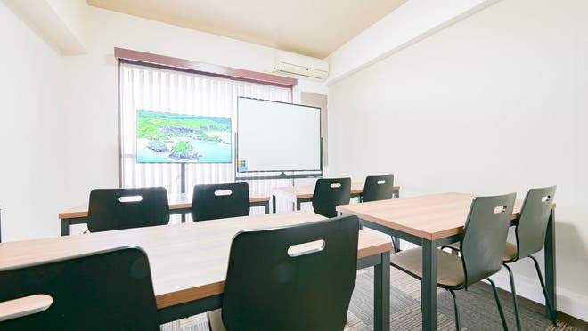 【駅近/スマイリー会議室】名古屋駅 徒歩3分/最大12名/Wi-Fi/セミナー/ミーティング/Web会議/モニター/ボードゲームの写真9