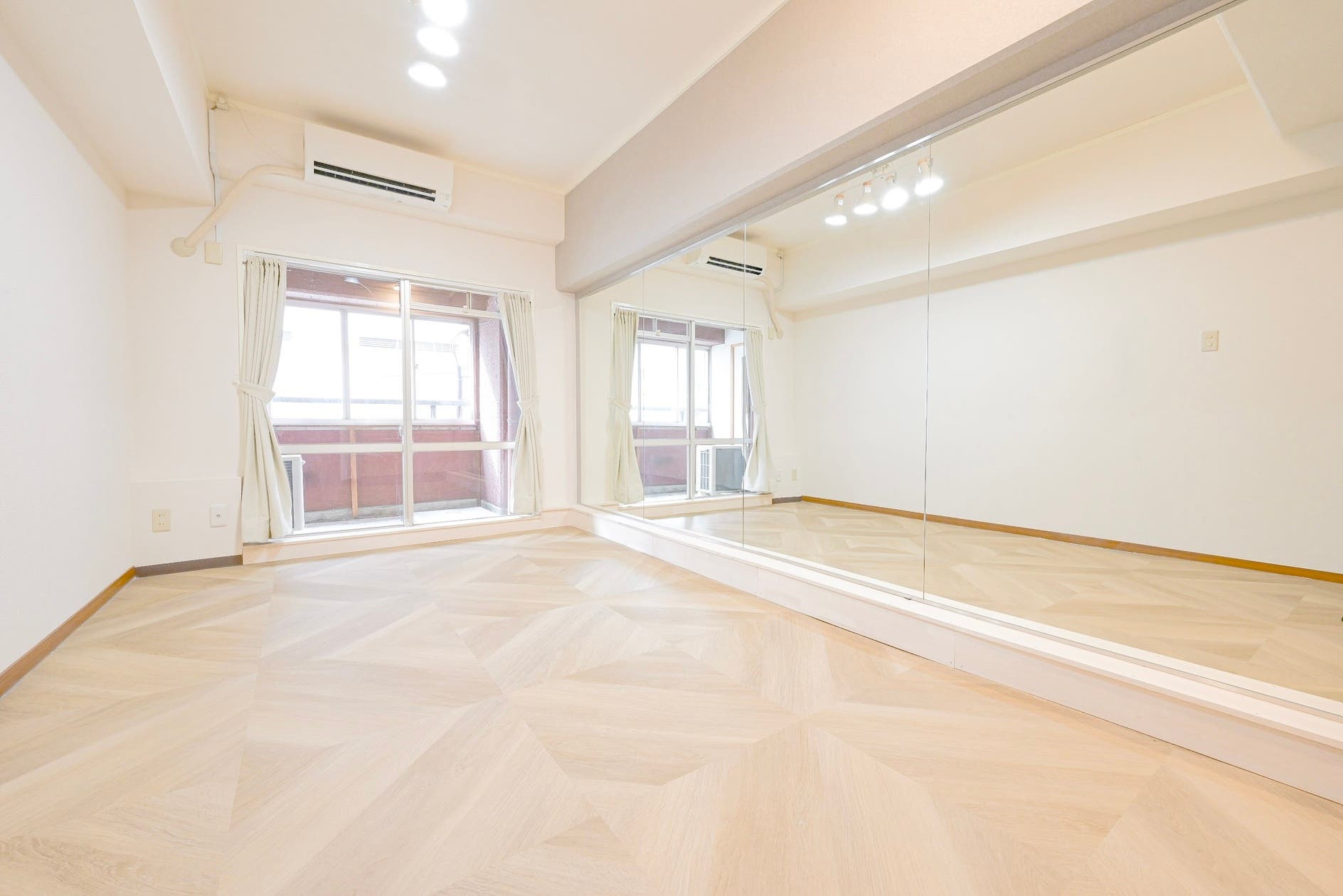 【金山駅徒歩1分］ダンスができるレンタルスタジオ【24時間営業】の写真4