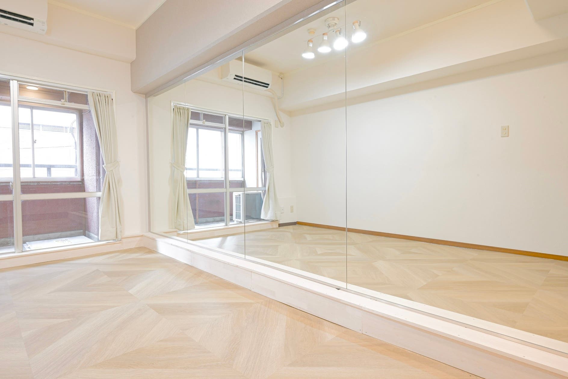 【金山駅徒歩1分］ダンスができるレンタルスタジオ【24時間営業】の写真3