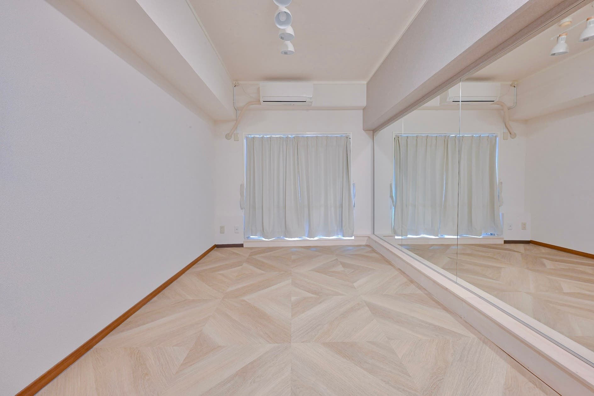 【金山駅徒歩1分］ダンスができるレンタルスタジオ【24時間営業】の写真11