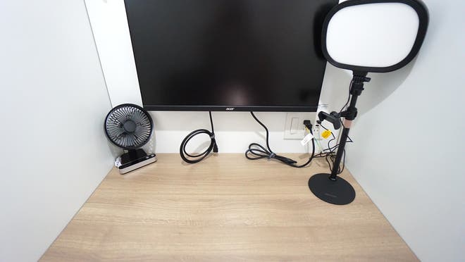 <ワークブース天神南No.3>天神南駅徒歩1分✨完全個室🚪Wi-Fi📶モニター🖥️電源🔌テレワーク/面接/自習/作業の写真2