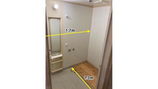 【見学下見随時可能】屋内型トランクルーム(倉庫)203C・2.2㎡の自由空間の写真1