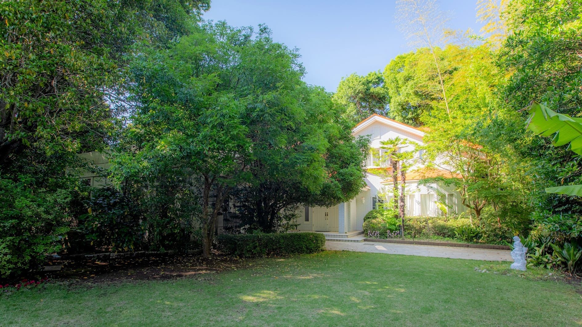 天然芝や竹林が魅力のスタジオです。の写真11