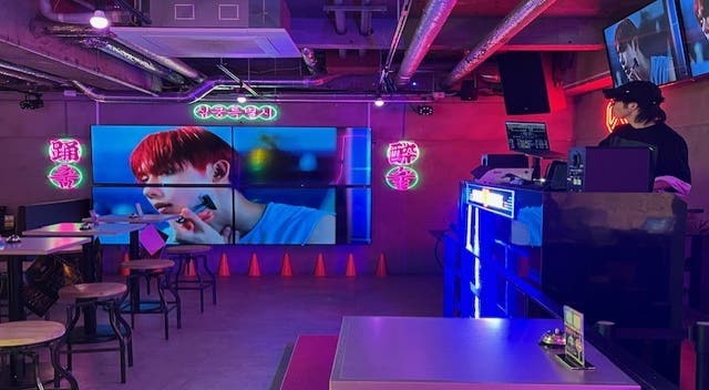 専属DJが無料で盛り上げます🔥収容90名💁‍♂️女子会🎀推し活🎤パーティ🥂新大久保トップクラスの音響設備のパーティスペース