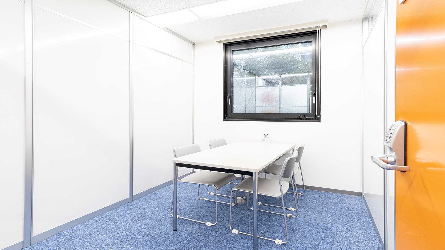 ⭐️【4名会議室】渋谷駅から徒歩3分⭐️スタッフ常駐のため安心してご利用いただけます！✨Wi-Fi有りの写真1